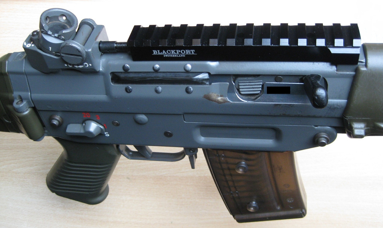 Blackport Picatinny Rail for SG550 - Wanted to Buy - Sturmgewehr.com Forums