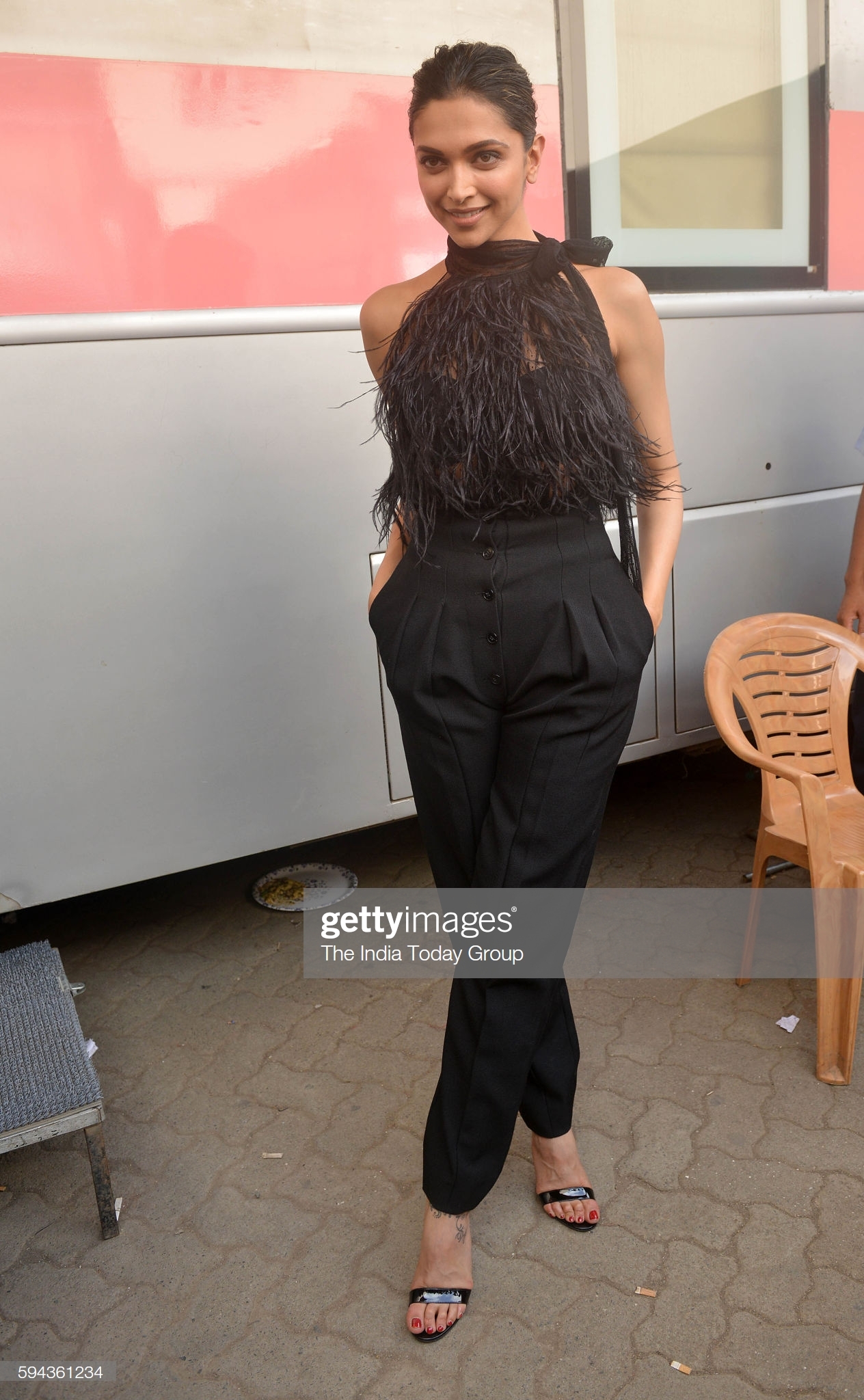 Deepika Padukone Feet 4299282 — Postimages