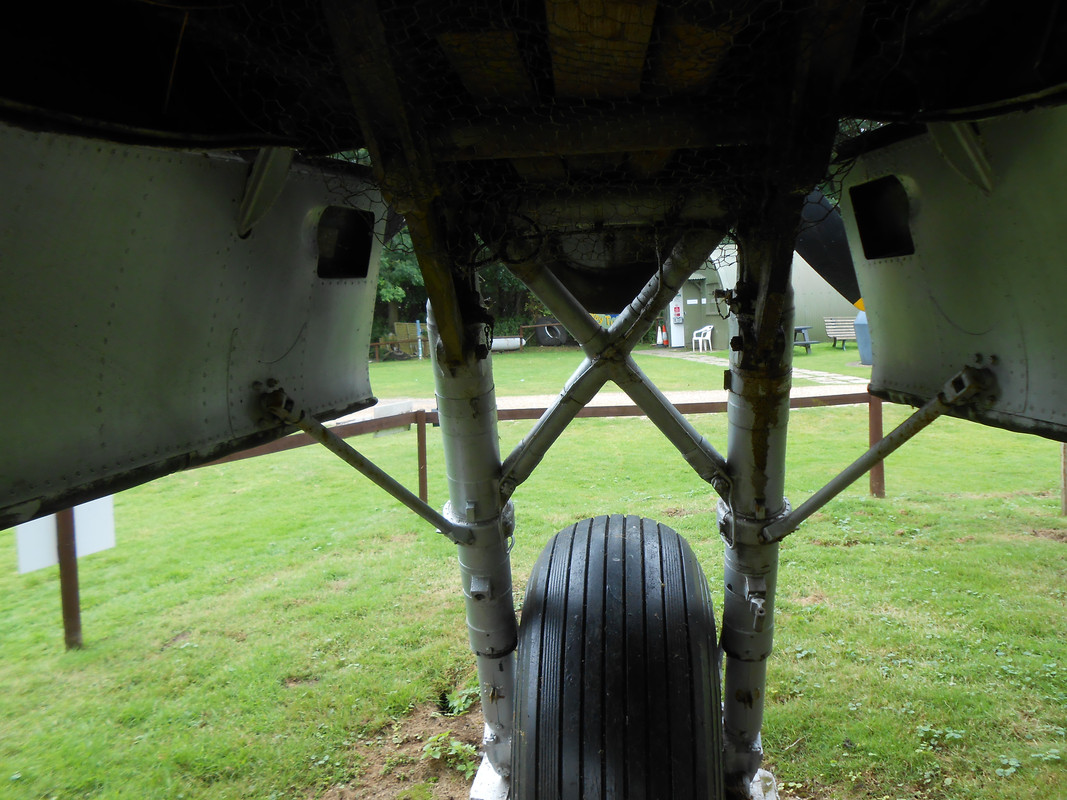 1/72nd Valom Vickers Valetta C.1 ***FINISHED**** - Page 2 - Work in ...