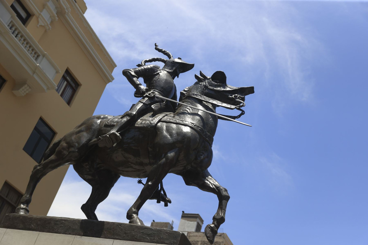 001135729 W — Postimages