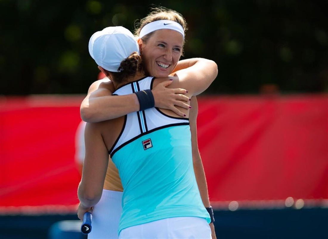 Victoria Azarenka & Ashleigh Barty Toronto Doubles QF ( August — Postimages