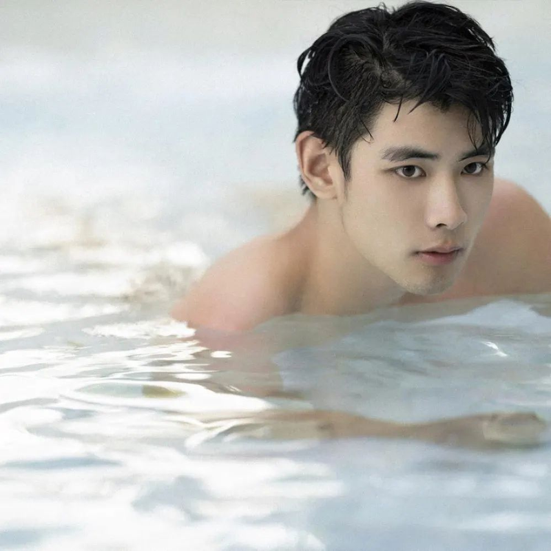 Adonisjing 8 — Postimages