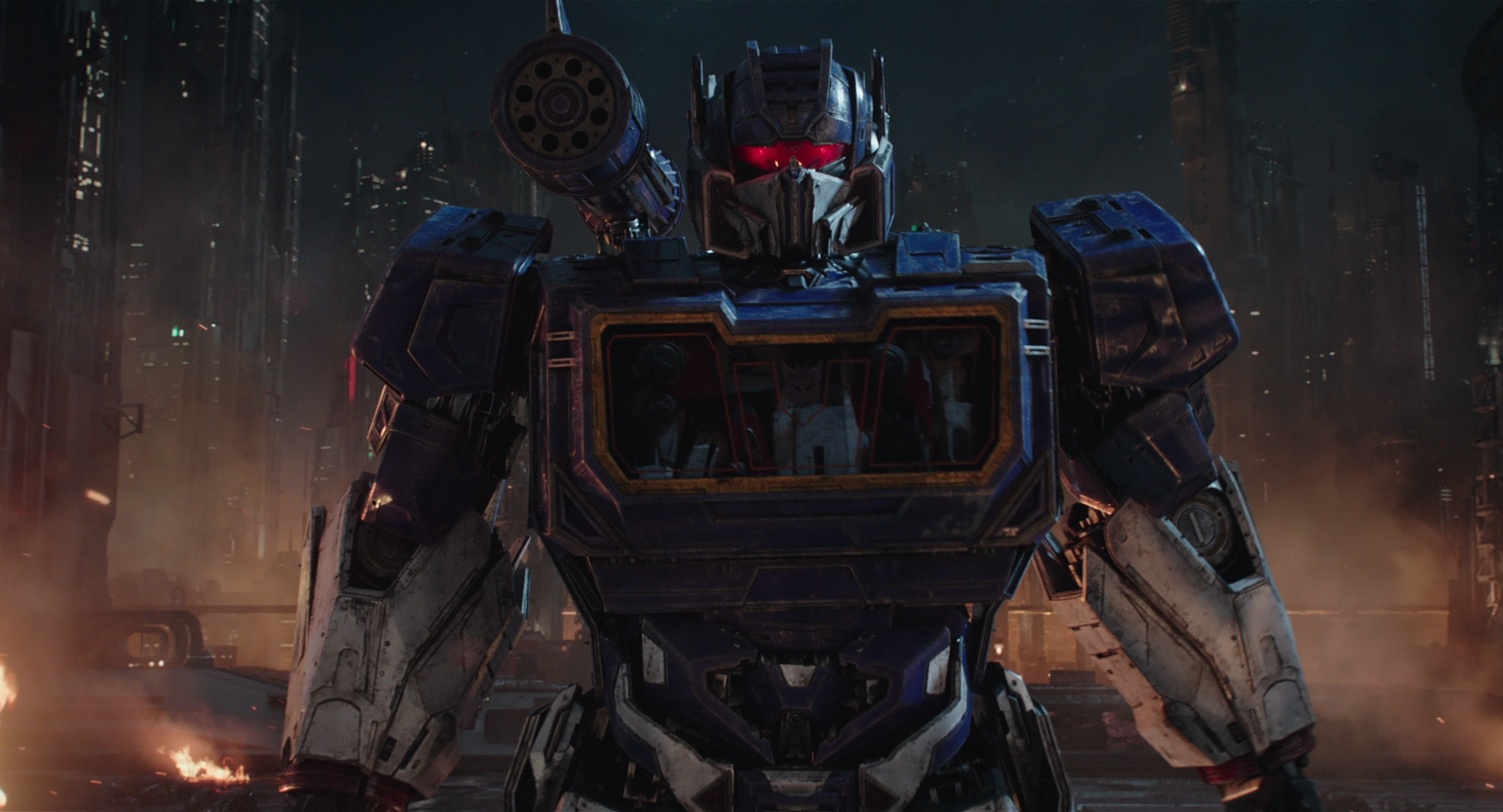 Extreme close ups at Soundwave, Shatter & Dropkick | TFW2005 - The 2005 ...