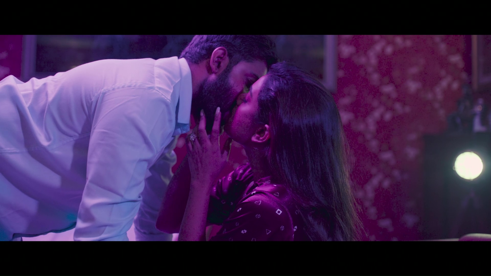 E (2) — Postimages