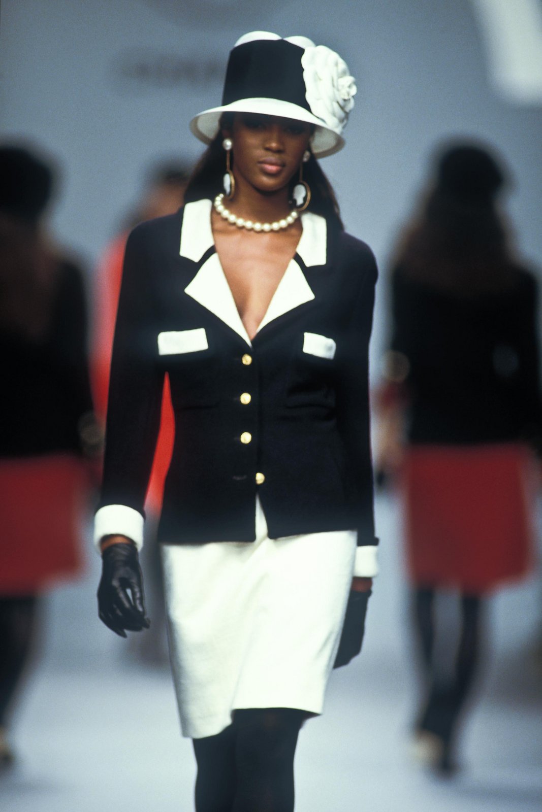 Fashion Classic: CHANEL Spring/Summer 1989 | Lipstick Alley